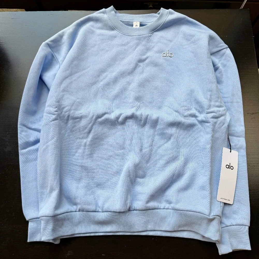 ALO Yoga | Tops | Alo Accolade Crew Neck Pullover Size M Seashell Blue ...